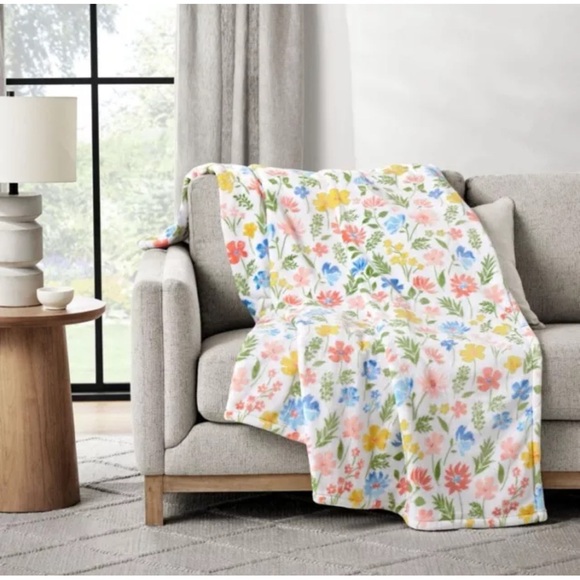 Bedding | Members Mark Lounge Throw Blanket Spring Meadow Floral 6 X 70 ...